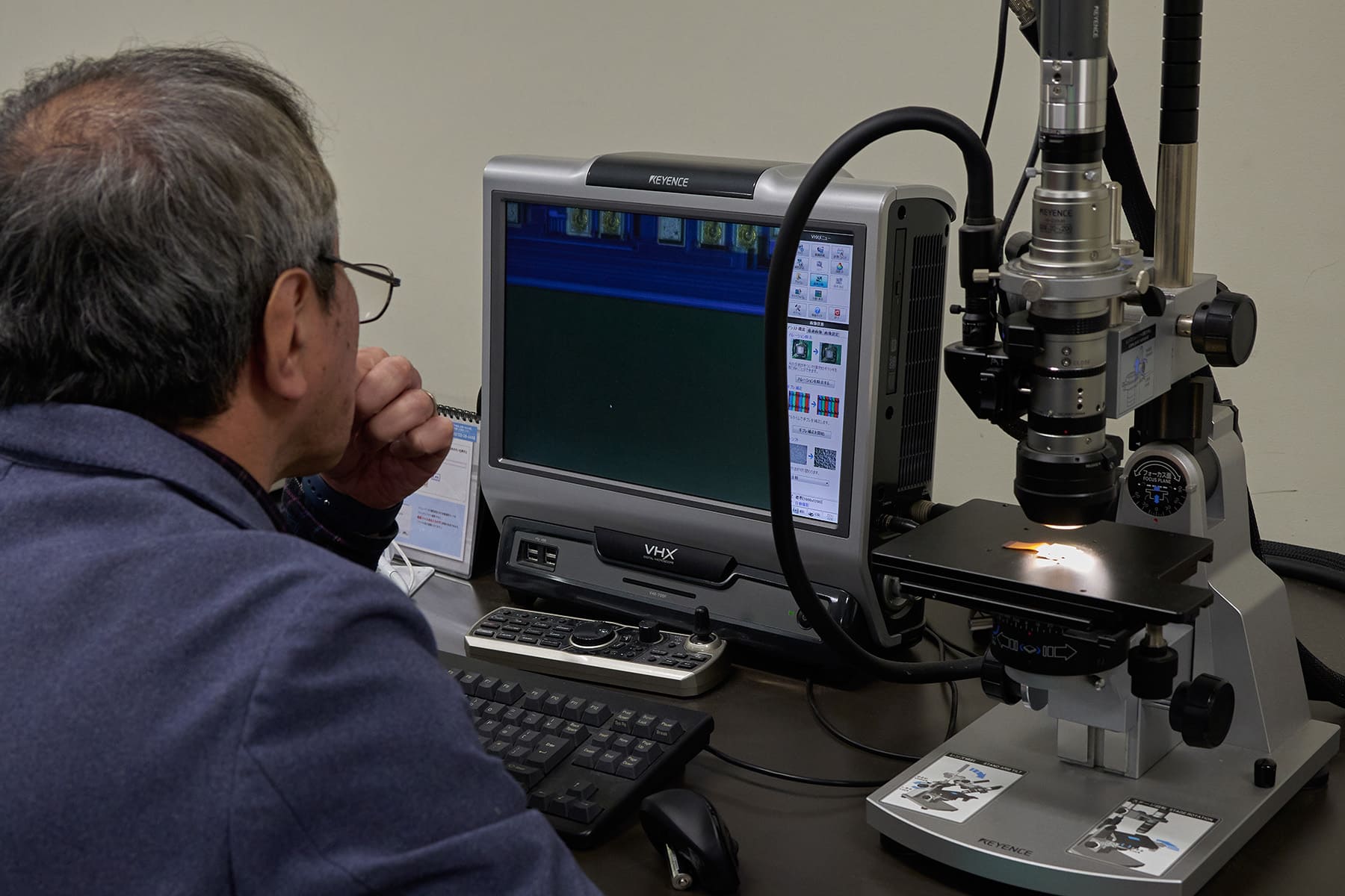 デジタルカメラの内部を解き明かす – “炙って”のぞく半導体チップの秘密 | LightsWill(ライツウィル)